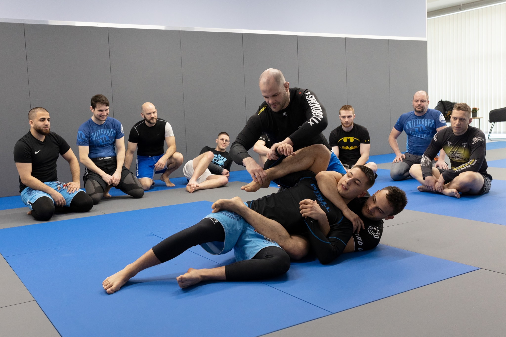 About us - Sportakademie Dustin Ball